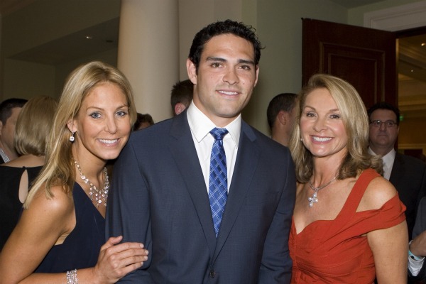 NFL Stars Help Raise $400K for Orangewood - Newport Beach News