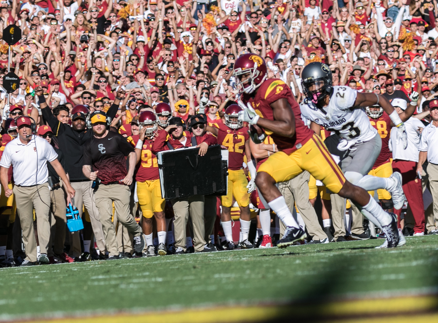 Sports: USC Beats Colorado 21-17 - Newport Beach News