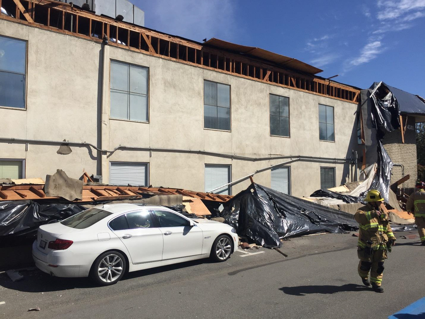 News Briefs: Residential Burglary, Structure Collapse - Newport Beach News