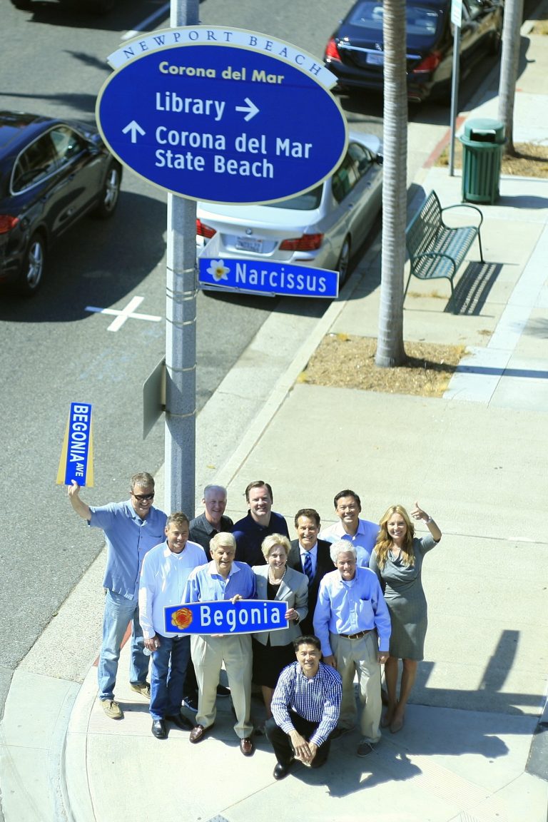 CdM’s ‘Flower Streets’ Signage in Bloom - Newport Beach News