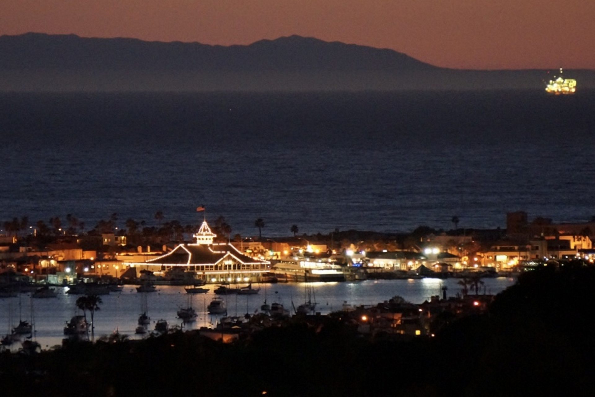 Slideshow: Newport at Night - Newport Beach News