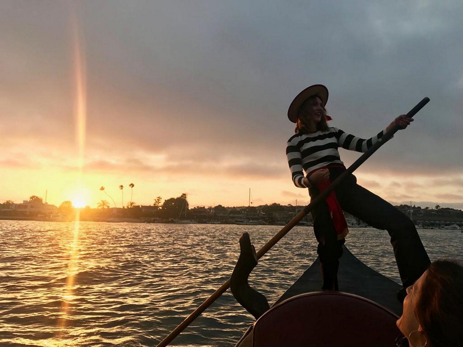 First Female Gondolier Rowing in Newport Harbor - Newport Beach News