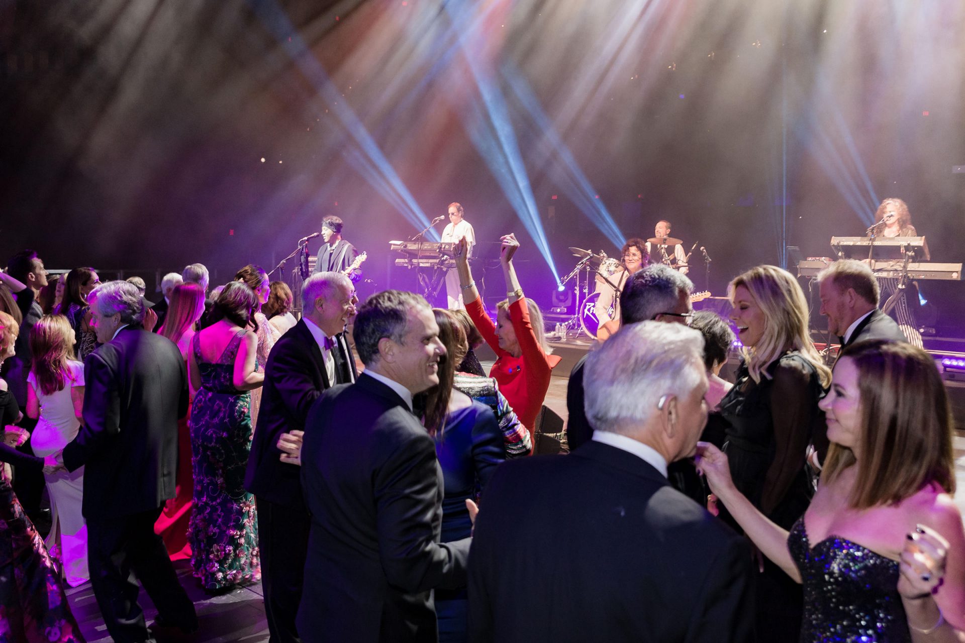 Segerstrom Center Candlelight Concert Raises $2.7M - Newport Beach News