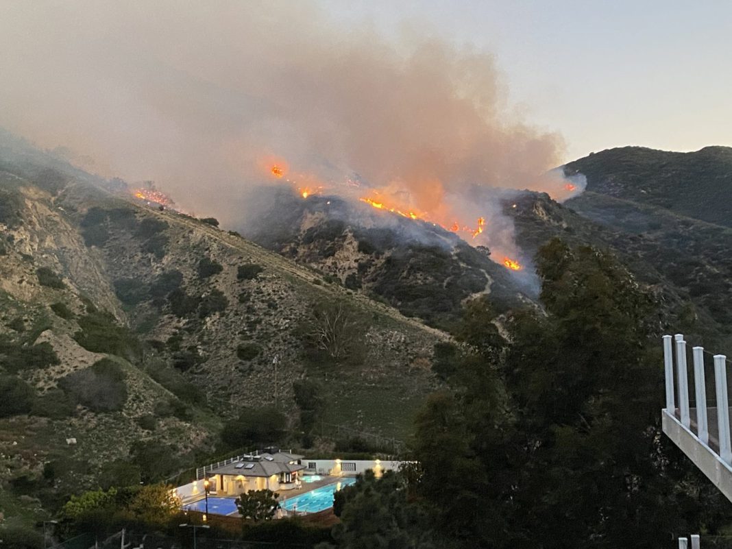Coast Highway Closed Then Reopened Feb. 10 Due to Emerald Fire in ...