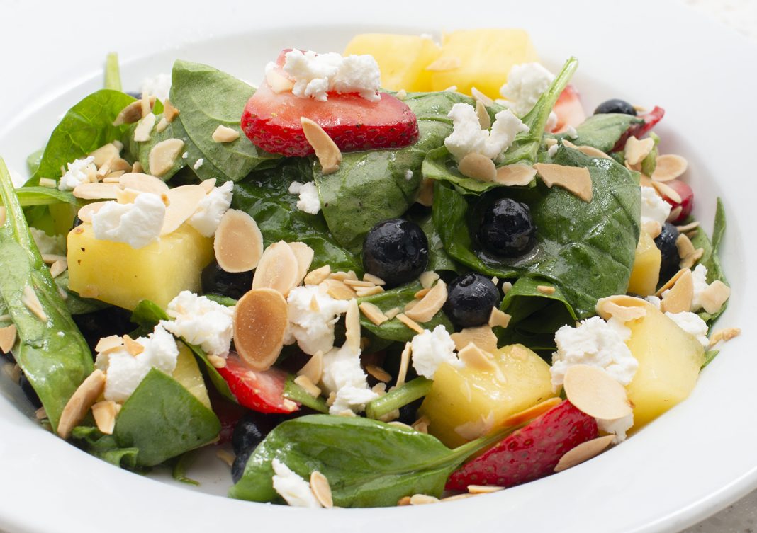 Lighthouse Café on Balboa Peninsula Debuts New Dock & Dine Program ...